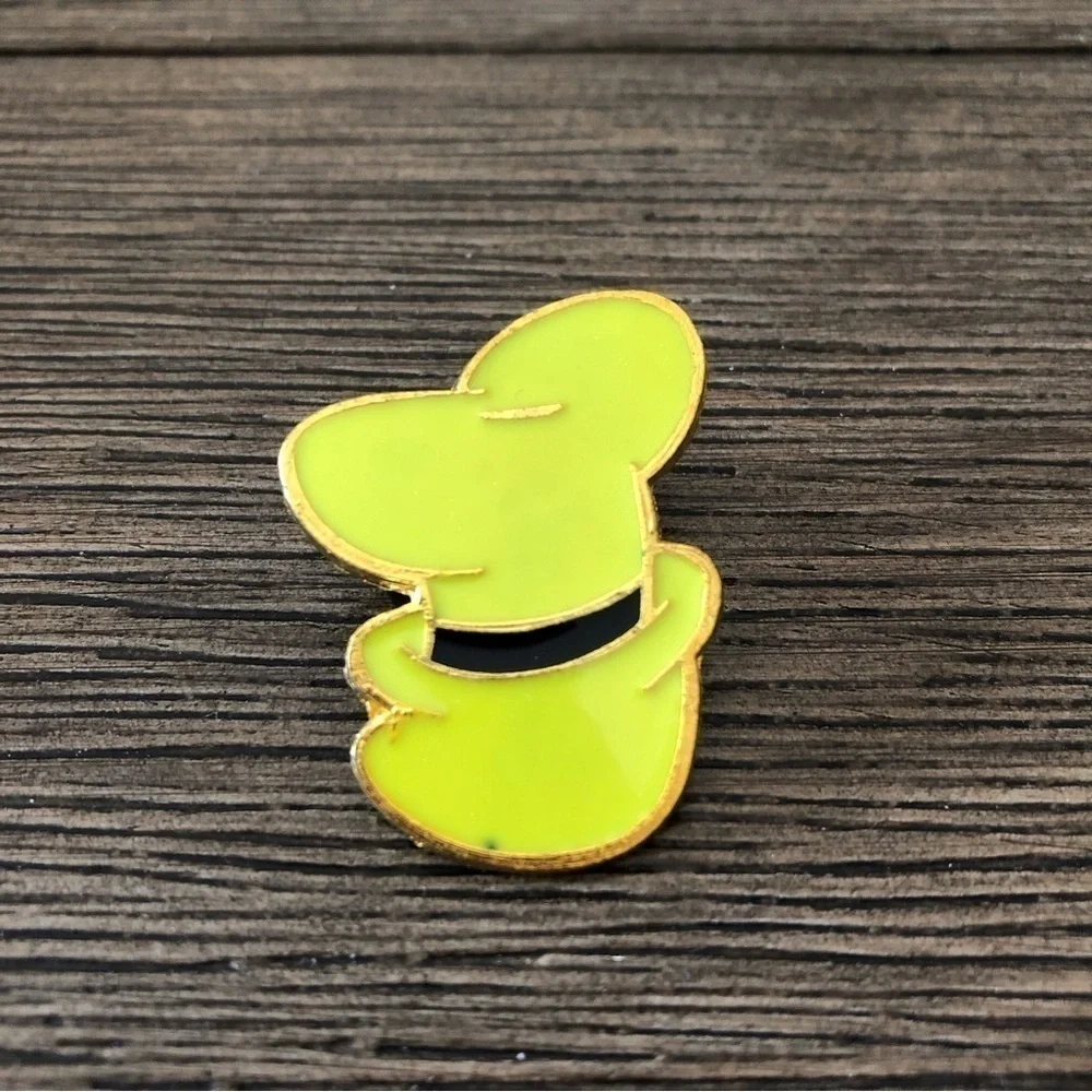 Disney | Other | Disney Official Trading Pin Goofys Hat | Poshmark